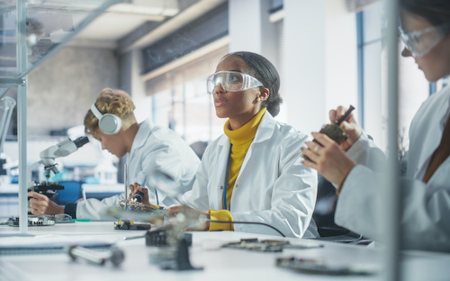 3 ways to create a strong STEM pipeline in higher ed - eCampus News